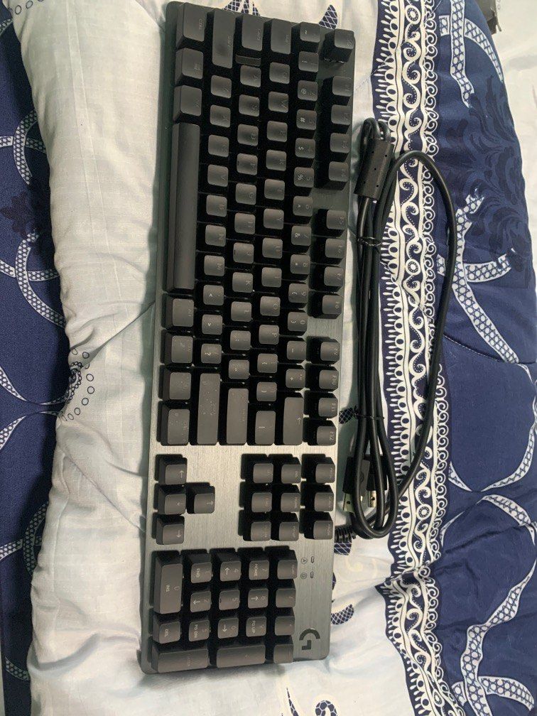 Logitech G512 Carbon (GX Red Linear switches), Computers & Tech, Parts ...