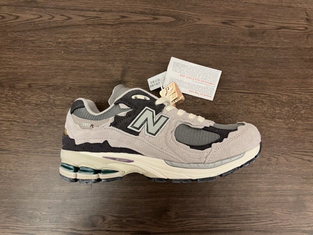 New Balance NB Made in USA M2002, 男裝, 鞋, 波鞋 - Carousell