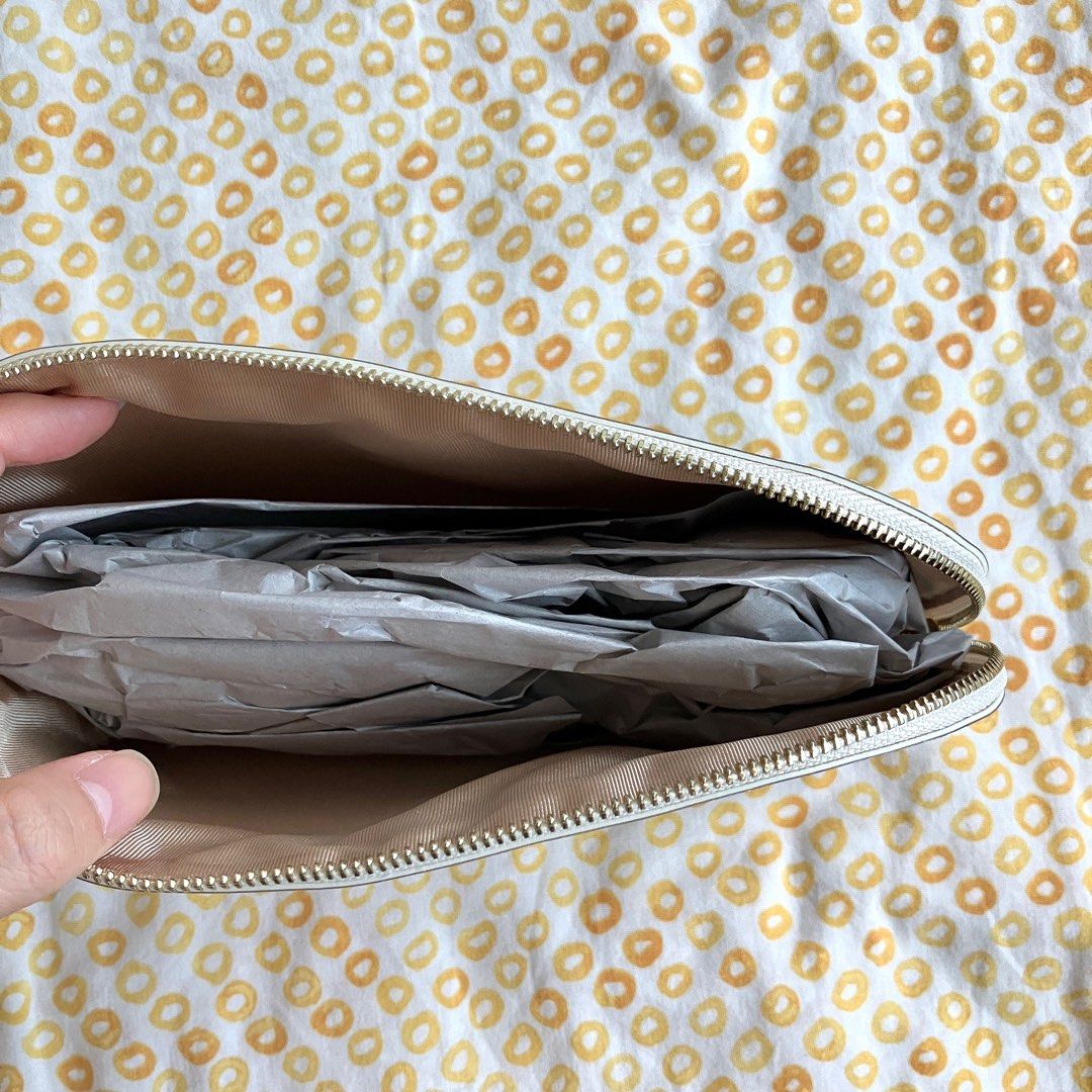 NEW Kose glossy pouch, Women's Fashion, Bags & Wallets, Purses ...