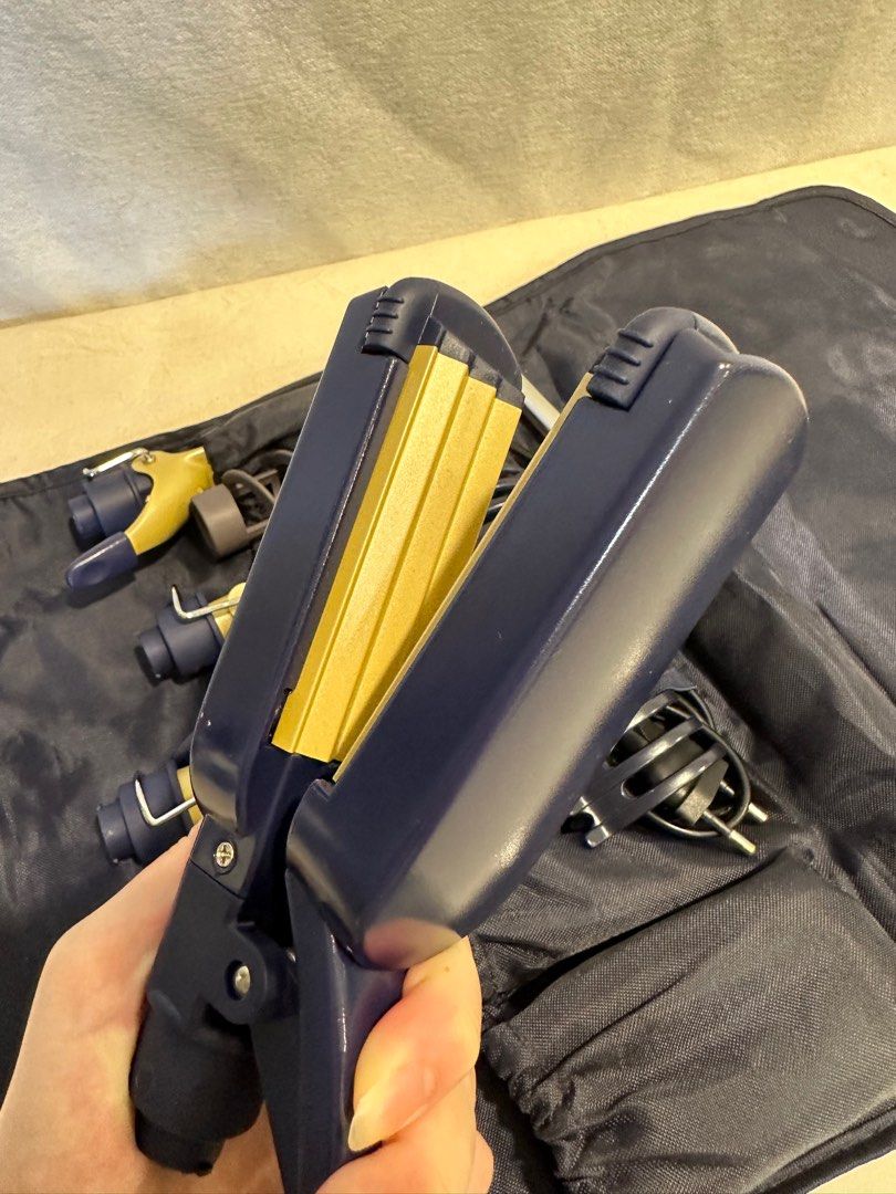 Philips Hair Styling set, Beauty & Personal Care, Hair on Carousell