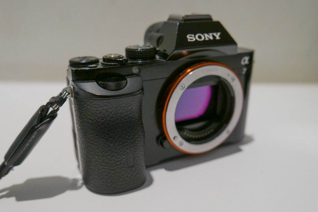 Sony A7 Mark1 body, Photography, Cameras on Carousell