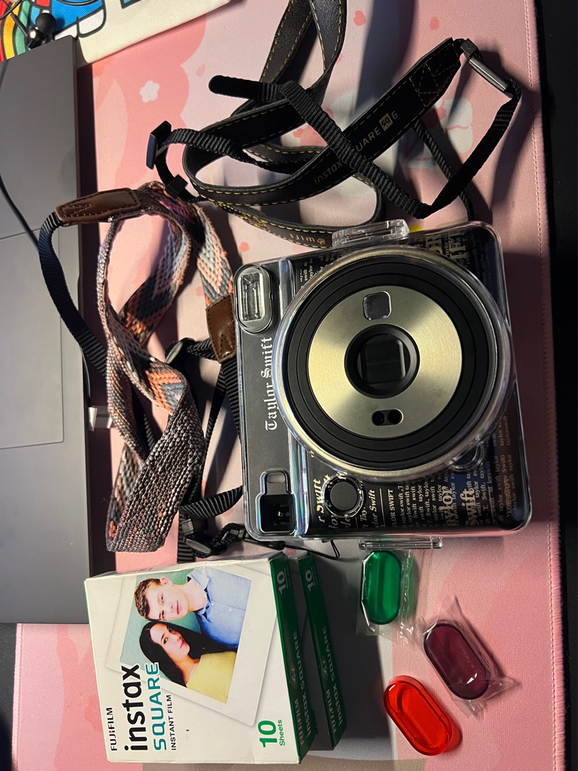 Taylor Swift Limited edition Polaroid SQ6, Photography, Cameras on ...