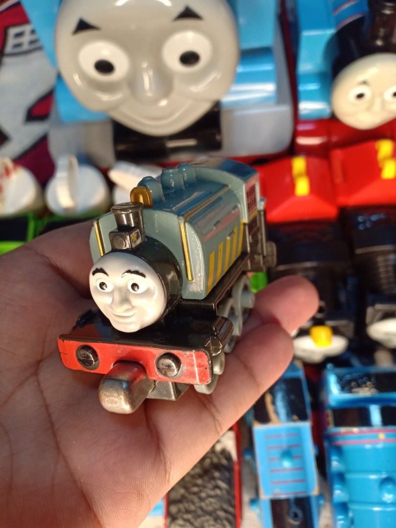 THOMAS TRAIN SET, Hobbies & Toys, Toys & Games on Carousell