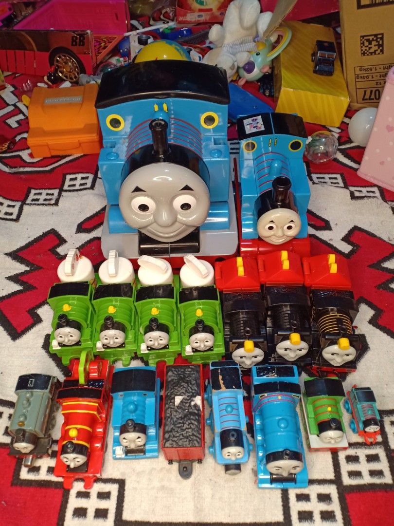 THOMAS TRAIN SET, Hobbies & Toys, Toys & Games on Carousell