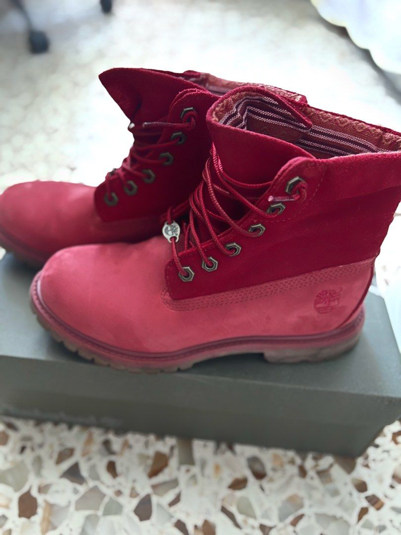 Timberland women boots , Women's Fashion, Footwear, Boots on Carousell