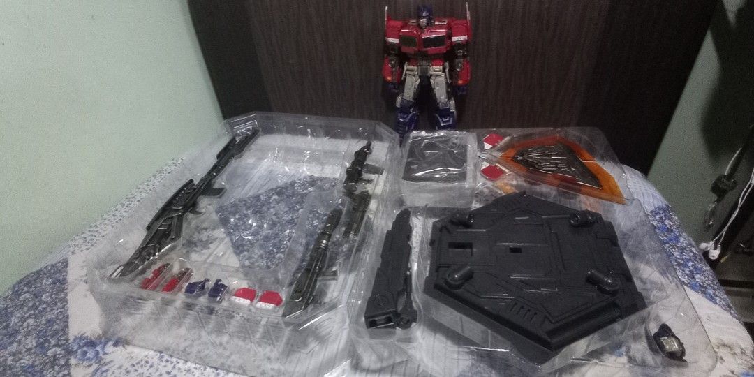 Transformers Optimus Toyworld Freedom Leader TW-F09, Hobbies & Toys ...