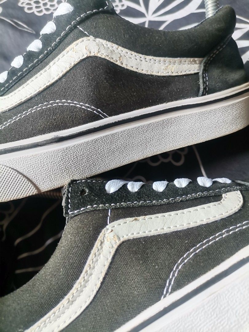 Vans OS, Men's Fashion, Footwear, Sneakers on Carousell