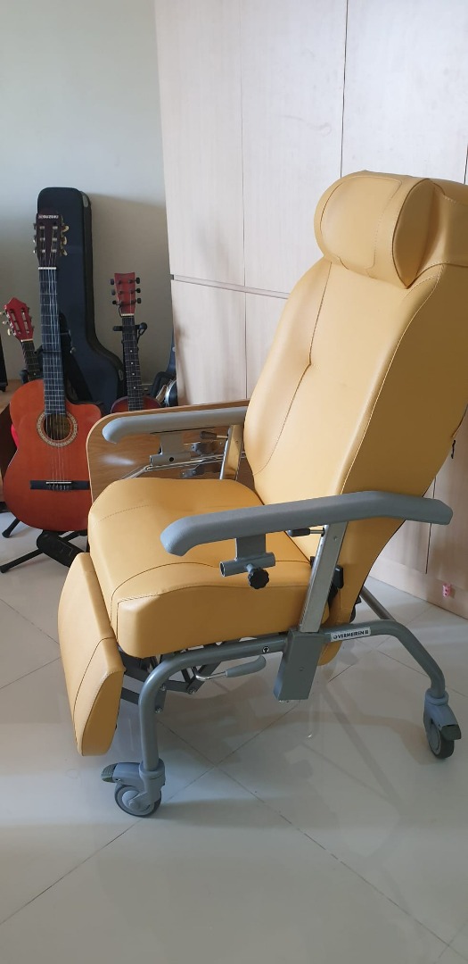 Vermeiren Normandie Relax Chair with Wheels, Furniture & Home Living ...
