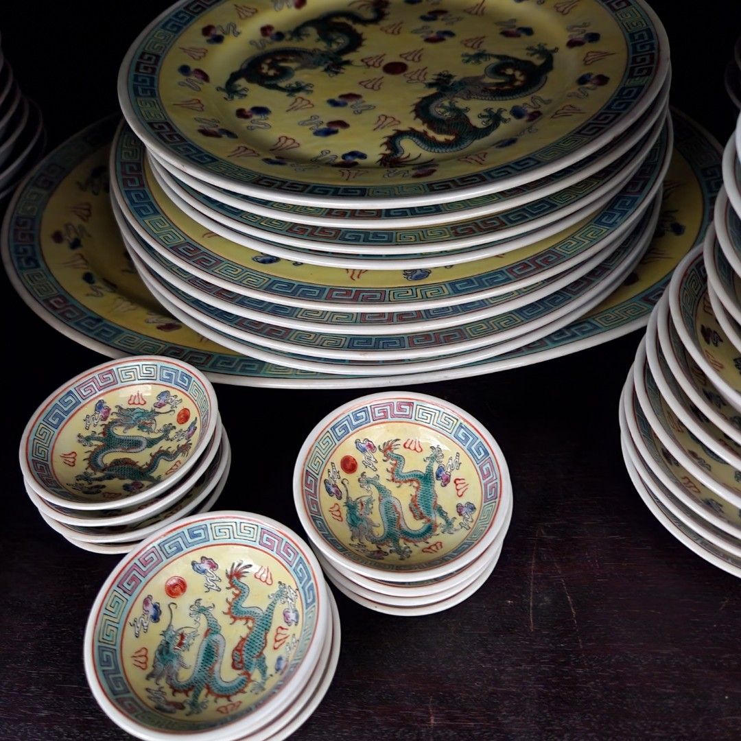 Vintage chinese dragon pocelain dining set., Hobbies & Toys ...
