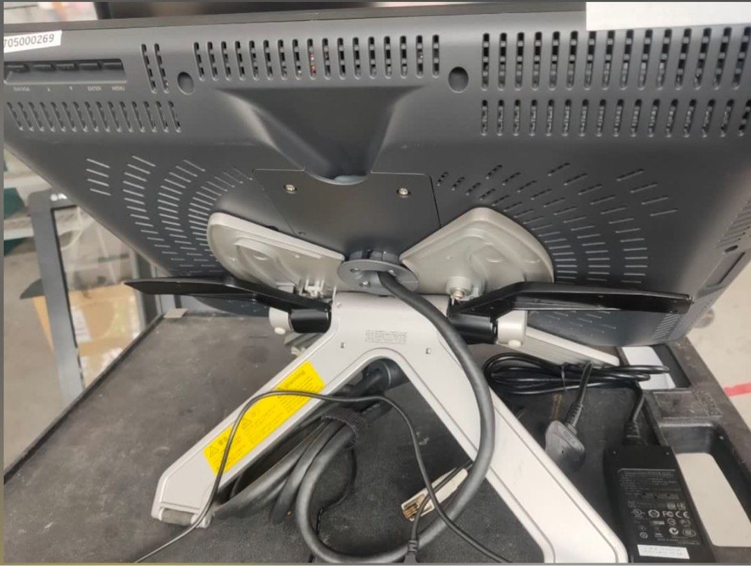 Wacom Cintiq 21UX (DTK-2100 Drawing/LCD Tablet for sale @ $120 each (AAR 1534), Computers & Tech ...