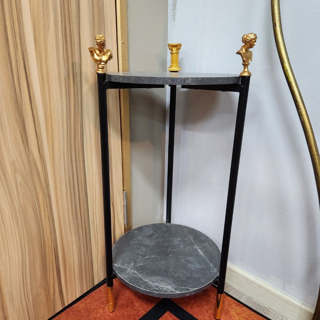 31xH60 Shelf H45 cm Gold Statue Black Lamimate Metal Shelving With ...