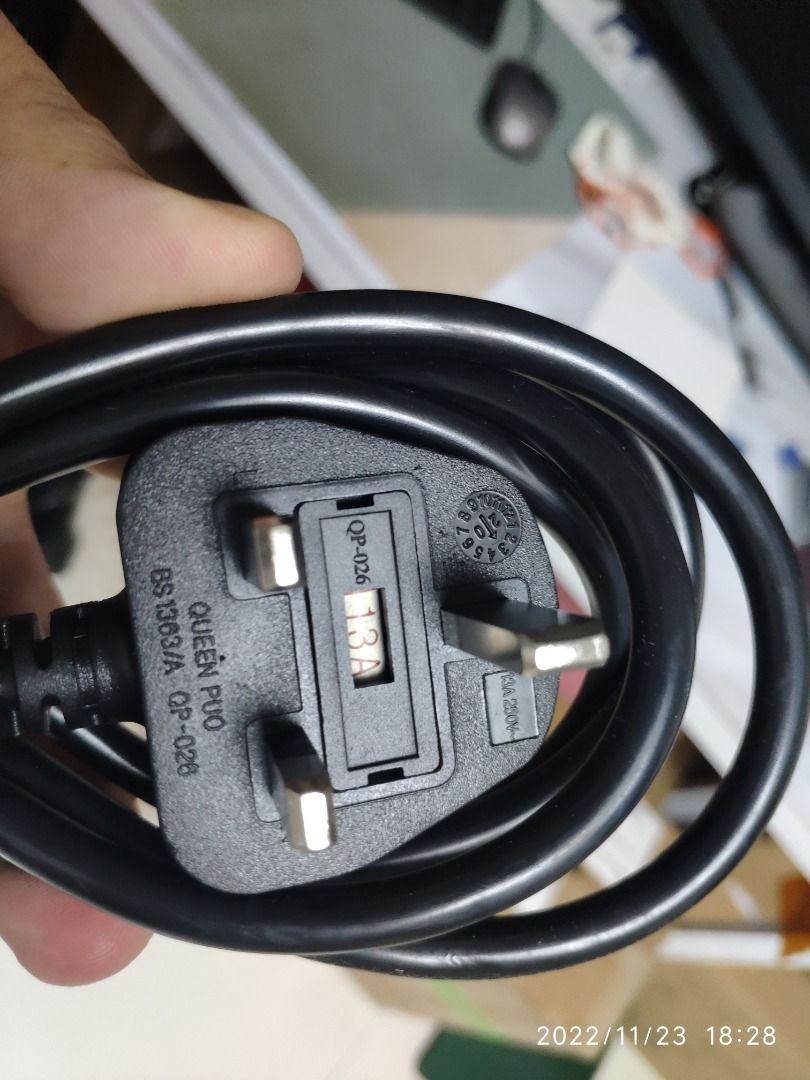 3pin power chord 2.4m &1.5m, Computers & Tech, Parts & Accessories ...