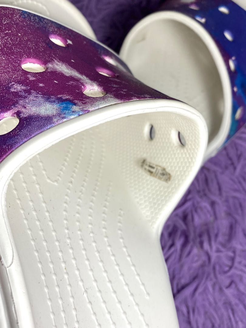 As382 CROCS SLIDE GALAXY M9 W11 on Carousell