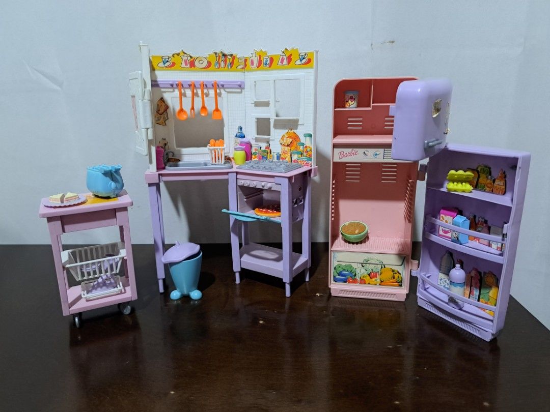 Barbie Kitchen Dollhouse Set w/ extra kitchen pantry sets, Hobbies ...