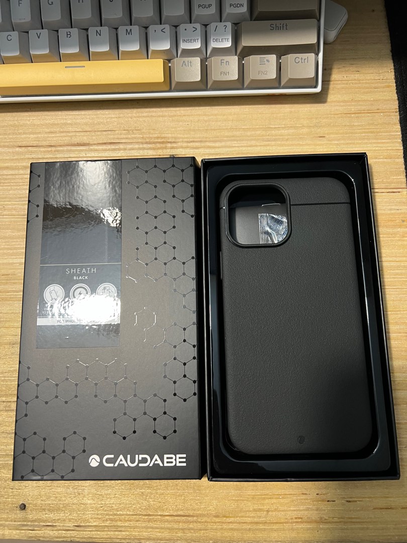 Caudabe Sheath Magsafe Black for iPhone 13 Pro Max, Mobile Phones ...