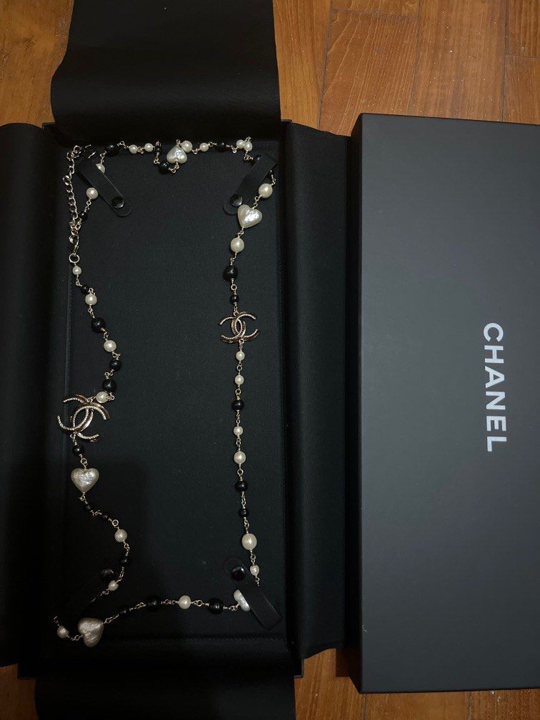 Chanel necklace, Women's Fashion, Jewelry & Organisers, Necklaces on ...