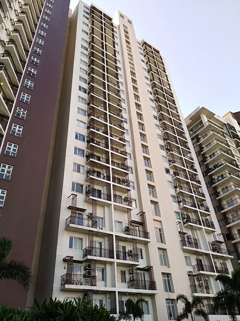 Circulo Verde Condo fully fitted with Parking with Balcony One of a ...