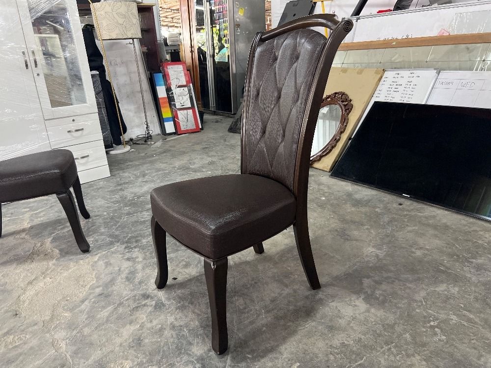 Classic Dark Brown Wooden Frame Dining Chair / Kerusi Makan Bingkai ...