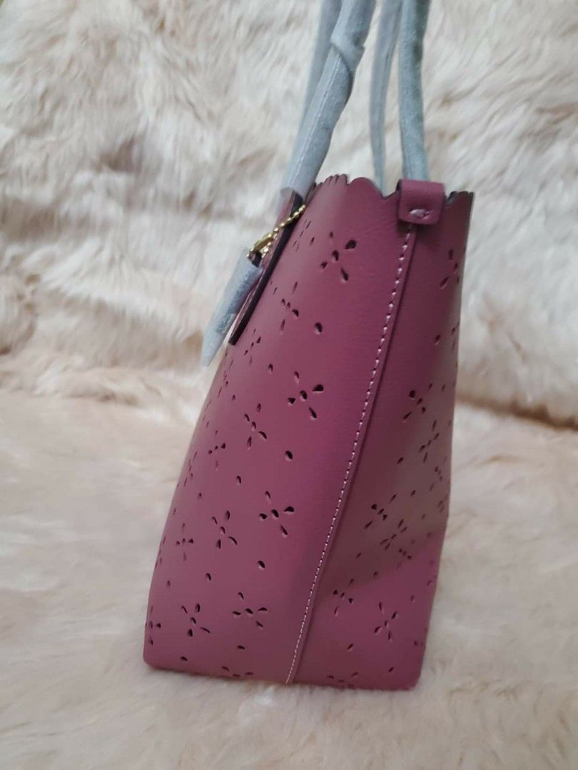COACH Mini City Tote Rouge, Luxury, Bags & Wallets on Carousell