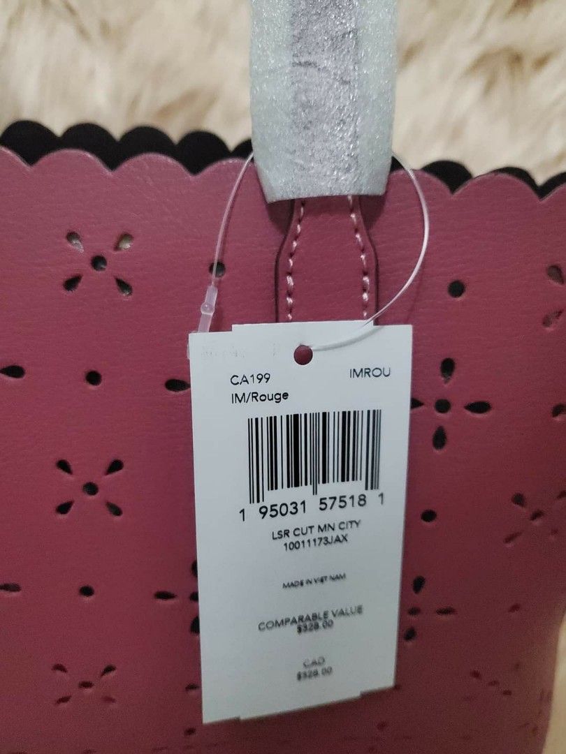 COACH Mini City Tote Rouge, Luxury, Bags & Wallets on Carousell