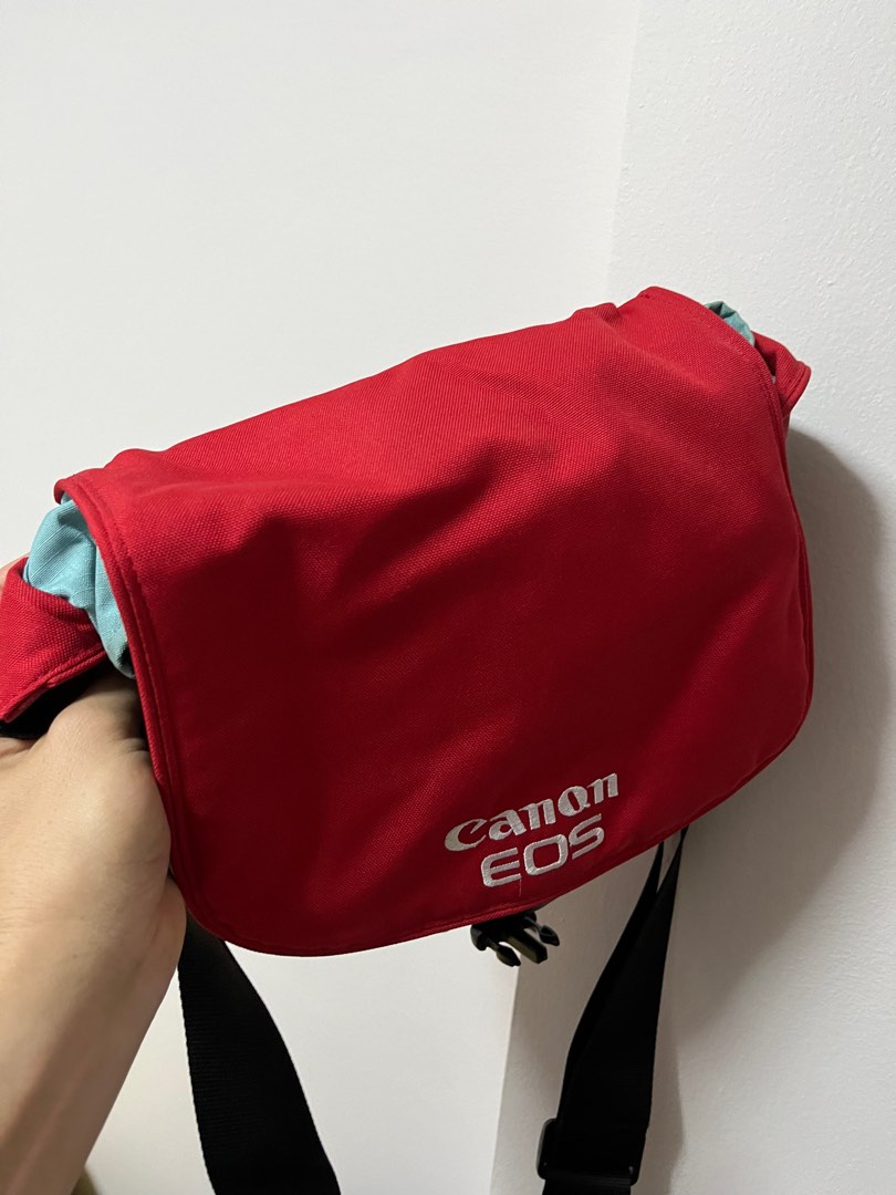 Crumpler 5 million dollars home (canon edition), Men's Fashion, Bags ...