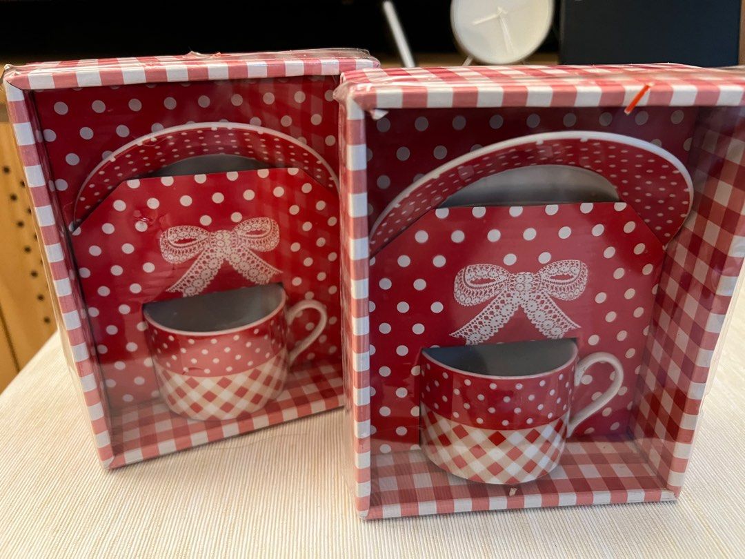 Daiso tea cup set ( buy 1 free 1), Furniture & Home Living, Kitchenware ...