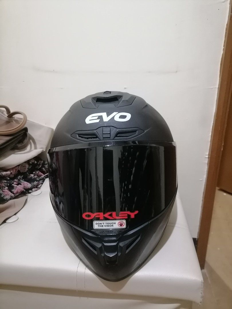 EVO MATTE BLACK HELMET, Motorbikes, Motorbike Parts & Accessories ...