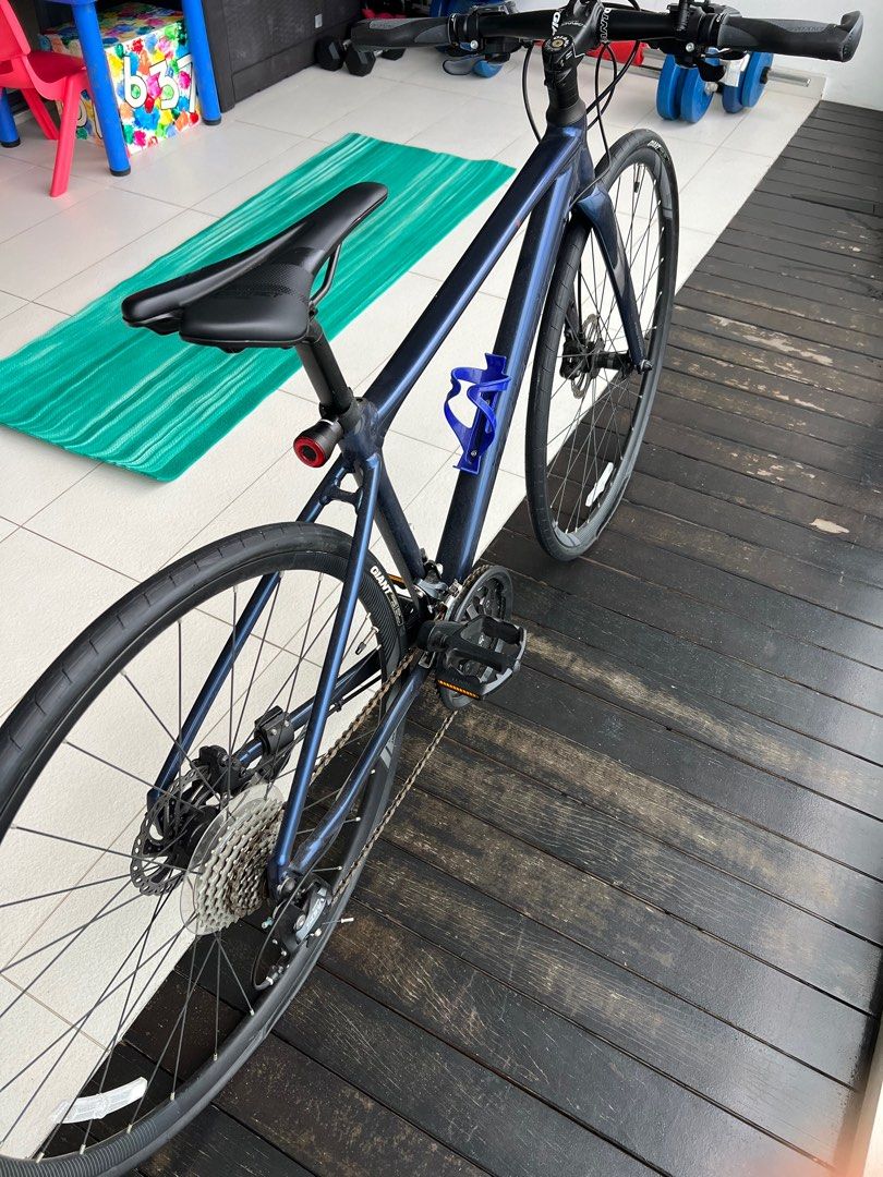 GIANT Fastroad SL 2 2021 Road Hybrid Bike XS, Sports Equipment ...