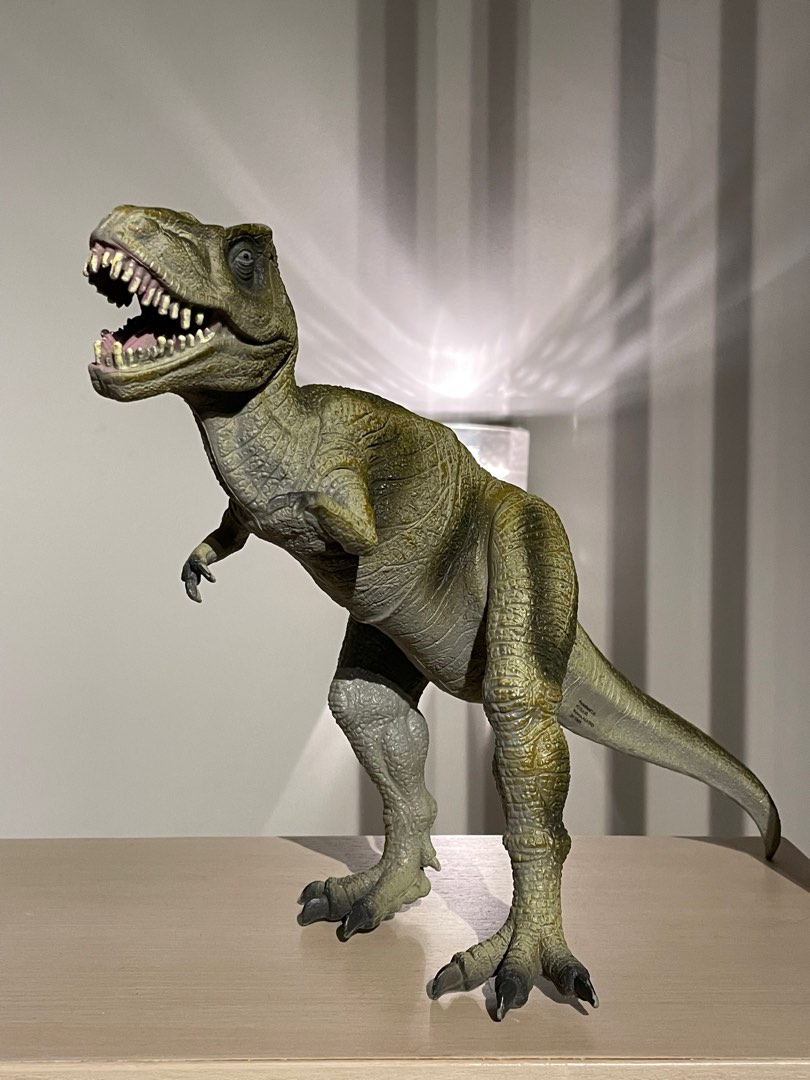 Giant t-rex dinosaur, Hobbies & Toys, Toys & Games on Carousell