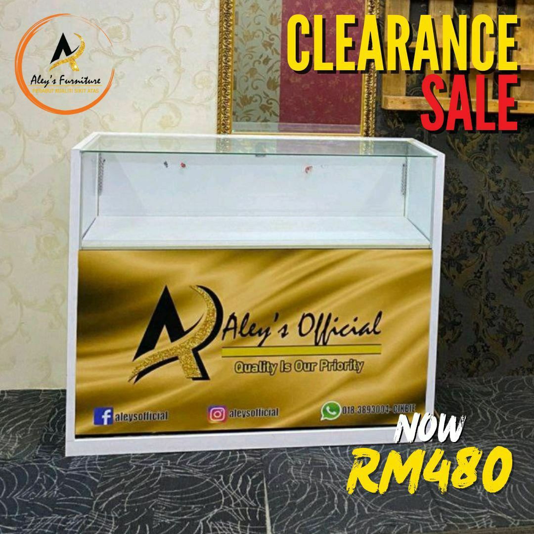 Kabinet Showcase Display, Furniture & Home Living, Furniture, Other ...