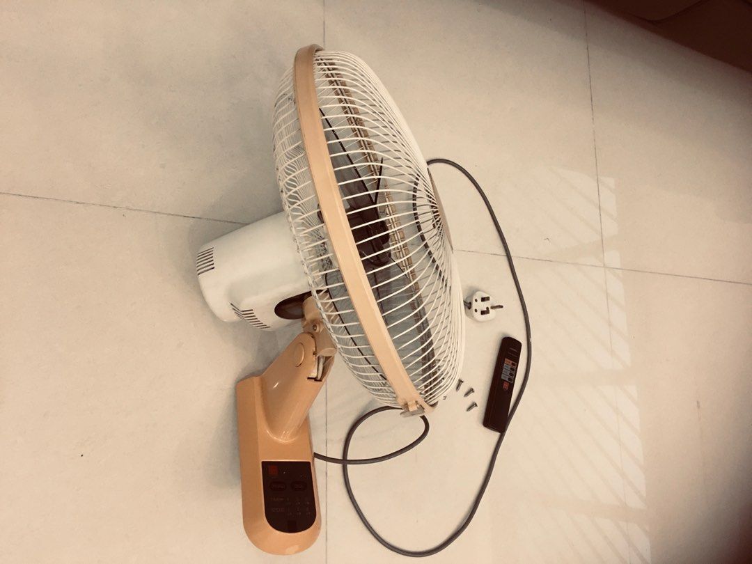 KDK Wall Fan 16 inches with remote control and bracket, Furniture ...