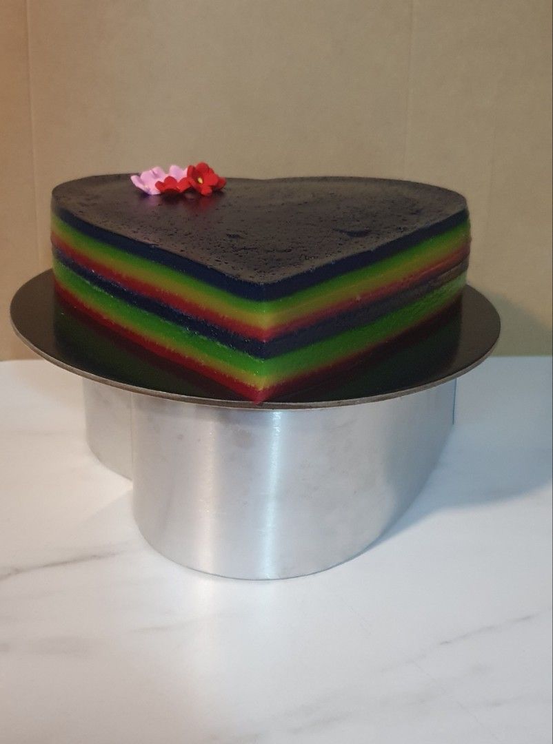 Halal Kuih lapis / rainbow lapis, Food & Drinks, Homemade Bakes on ...