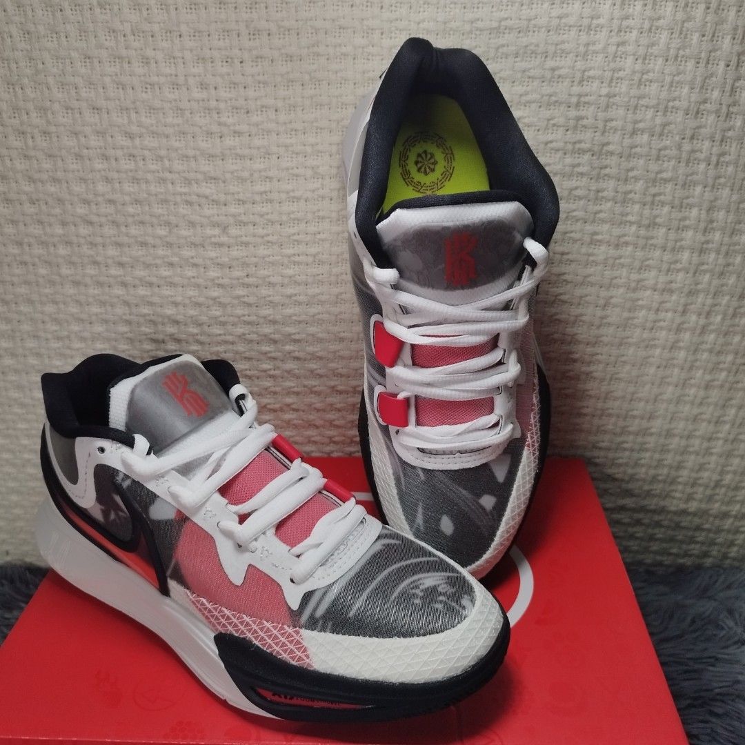 Kyrie Strobel EP, Men's Fashion, Footwear, Sneakers on Carousell