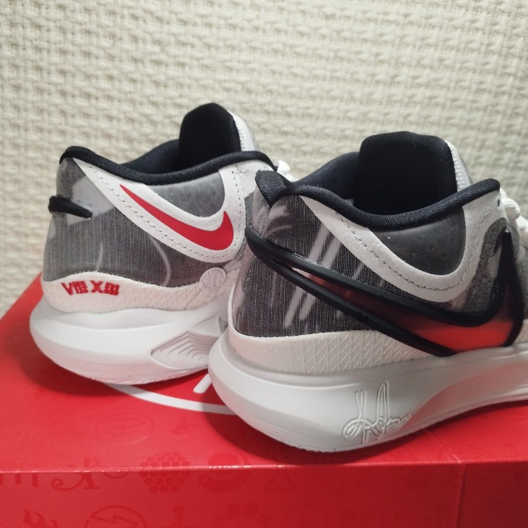 Kyrie Strobel EP, Men's Fashion, Footwear, Sneakers on Carousell
