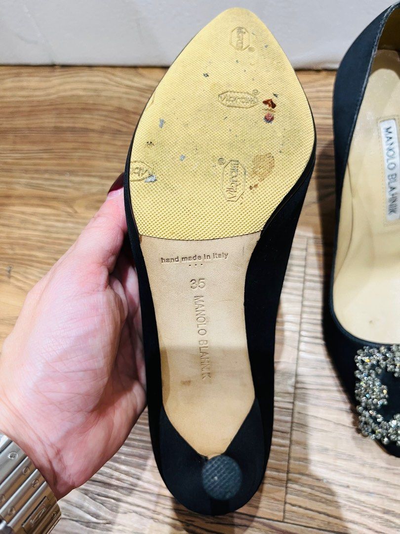 MARK DOWN SALE!!! Manolo Blahnik Hangisi heels s35 on Carousell
