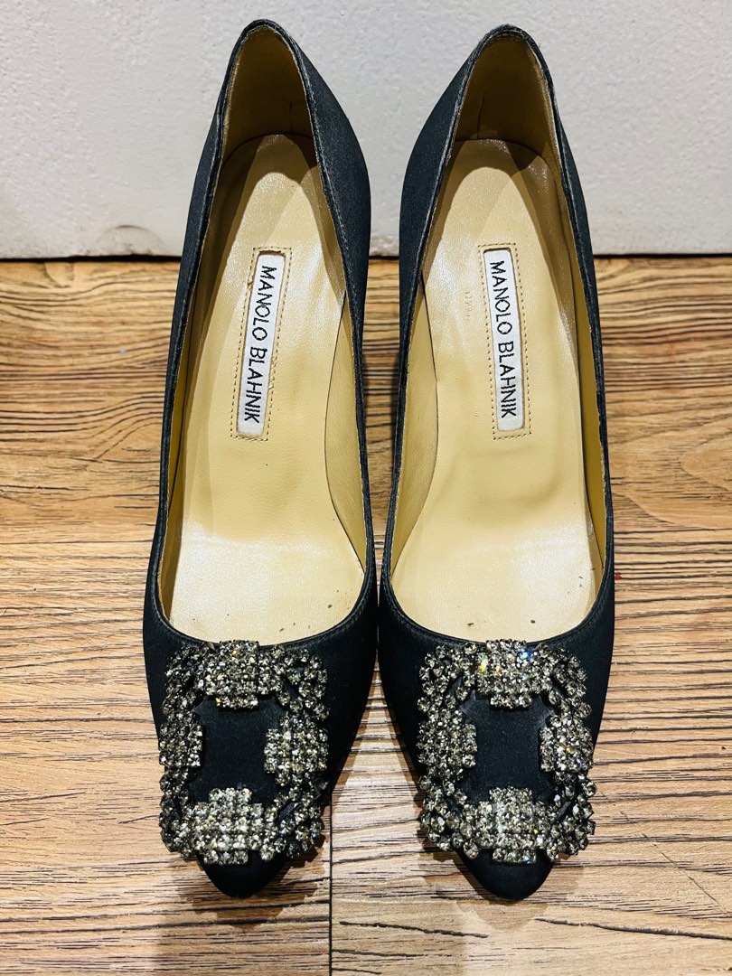 MARK DOWN SALE!!! Manolo Blahnik Hangisi heels s35, Women's Fashion ...