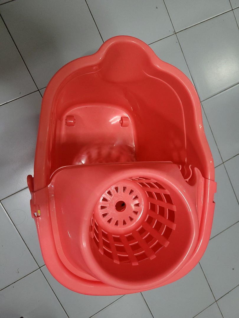 Map bucket, Furniture & Home Living, Cleaning & Homecare Supplies ...