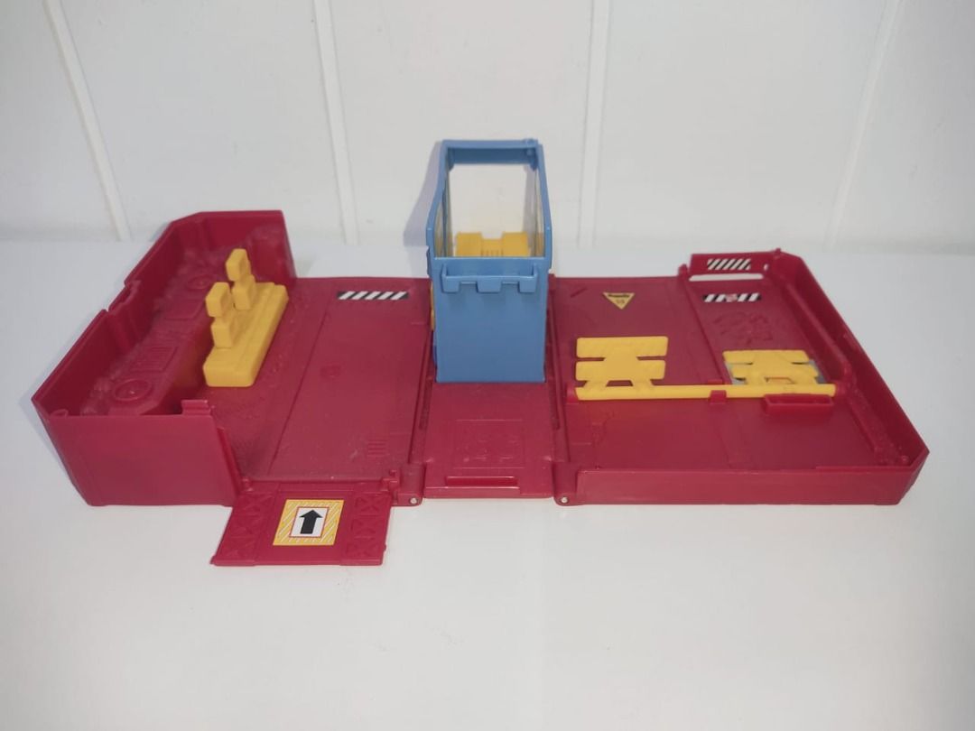 MATCHBOX POP UP PLAYSET STATION 05, Hobbies & Toys, Toys & Games on ...