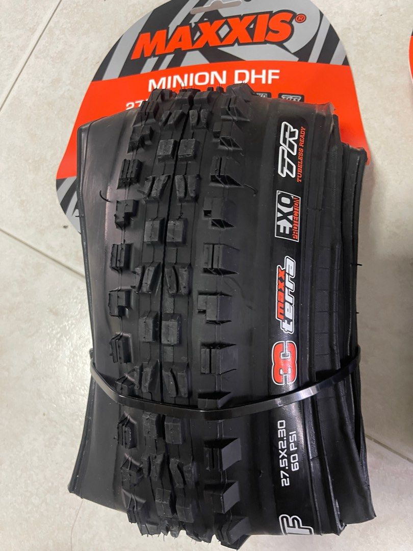Maxxis Minion DHF DHR 27.5 2.3, Sports Equipment, Bicycles & Parts, Parts & Accessories on Carousell
