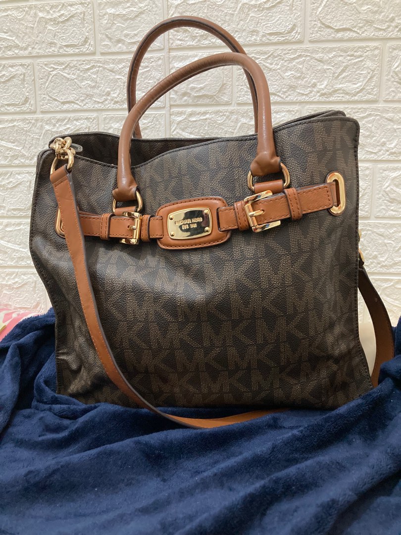 Michael Kors, Luxury, Bags & Wallets on Carousell