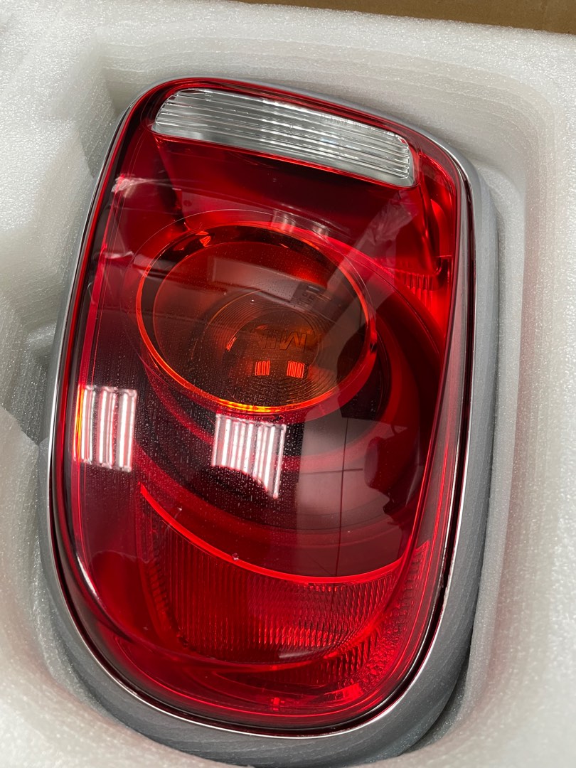 Mini Countryman F60 original rear lights 原廠尾燈, 汽車配件, 其他 - Carousell