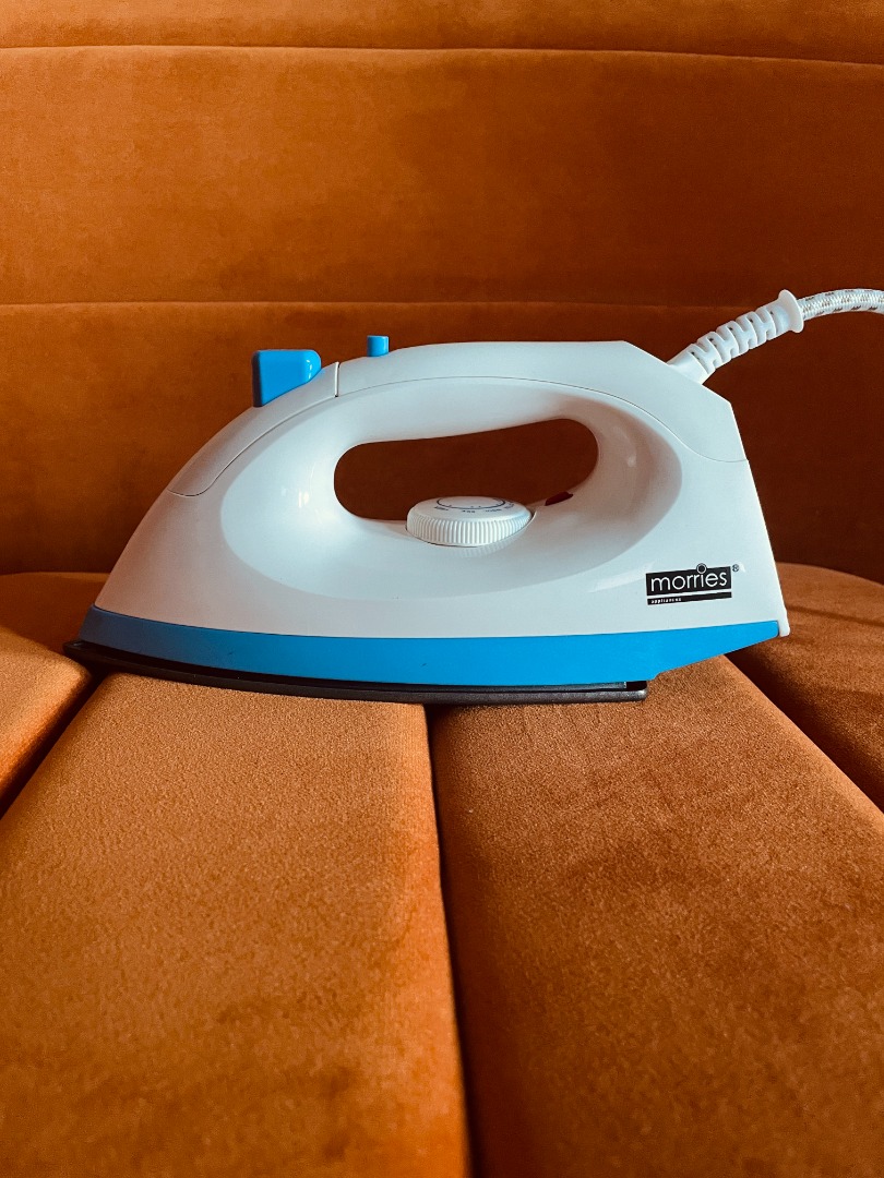 Morries Steam Iron, TV & Home Appliances, Irons & Steamers on Carousell