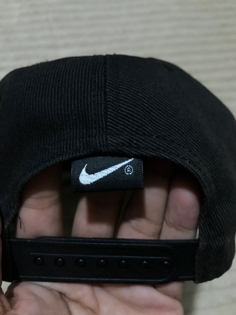 NIKE VINTAGE SNAPBACK LEGIT, Men's Fashion, Watches & Accessories, Caps ...