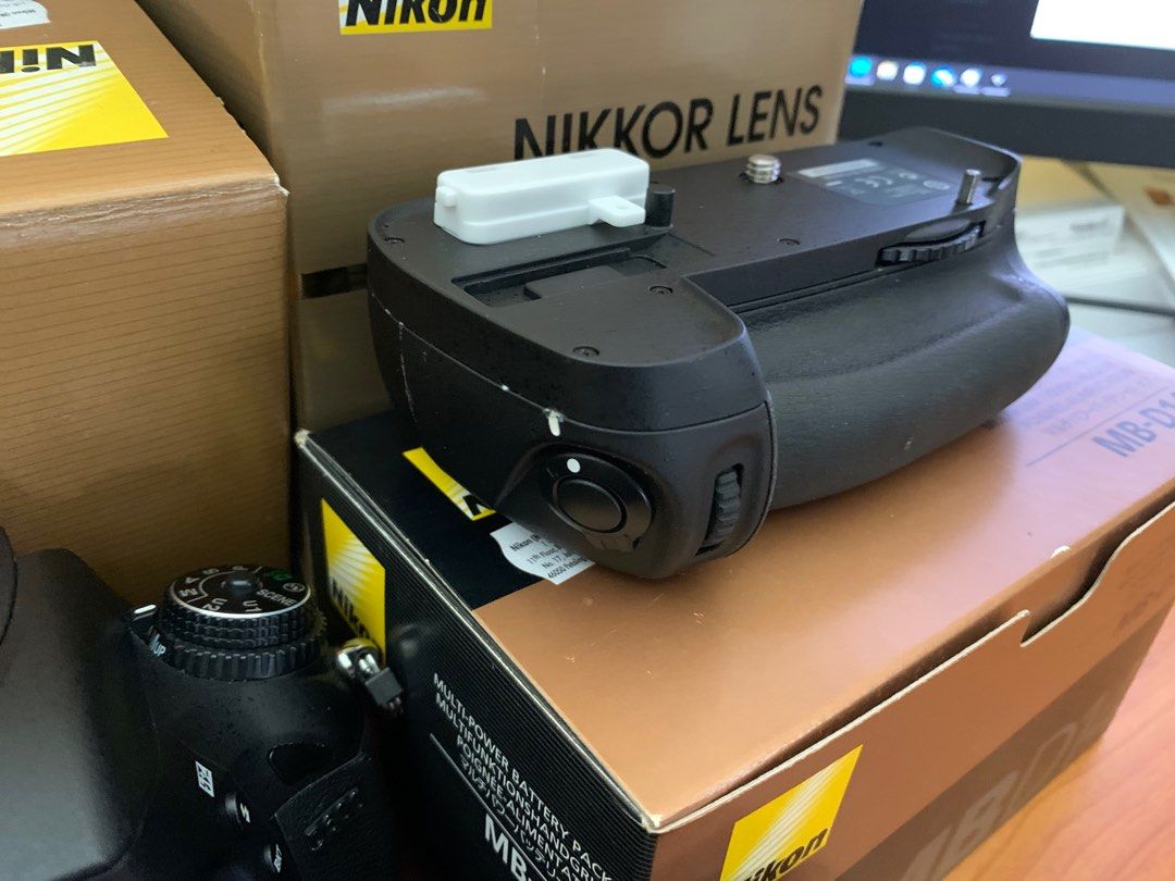 Nikon MB-D14 Multi-Power Battery Pack (For D600), Photography ...