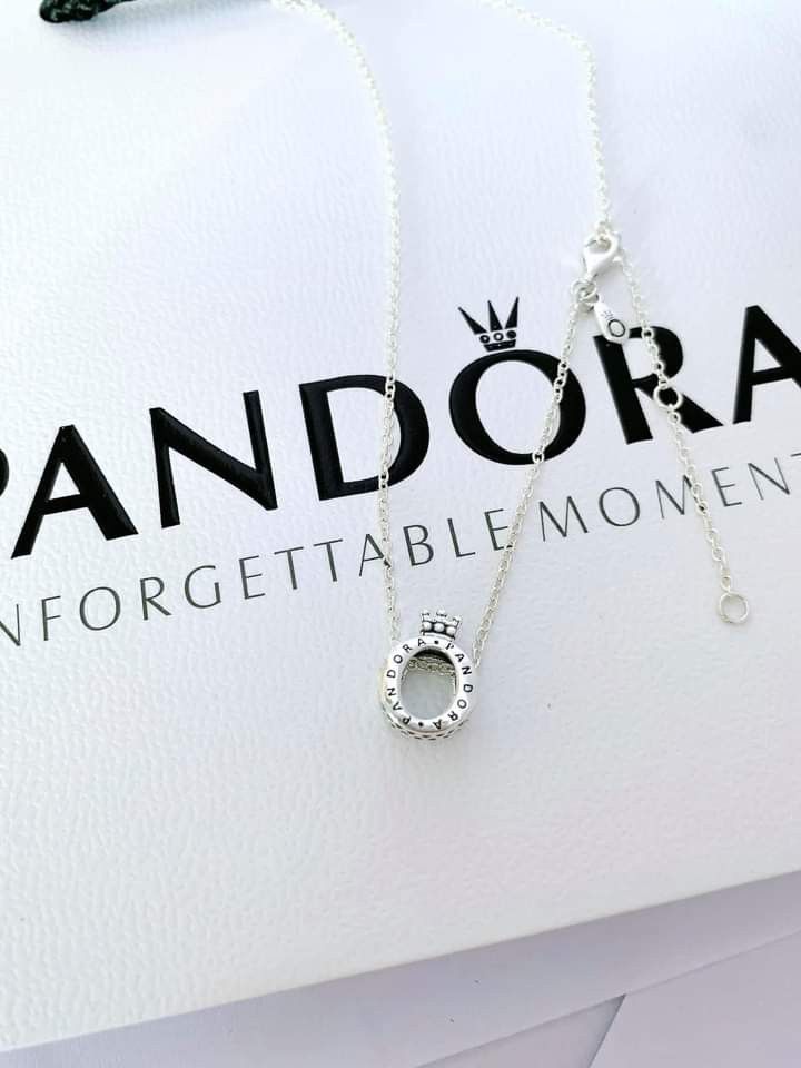 Pandora crown o necklace, Women's Fashion, Jewelry & Organizers ...
