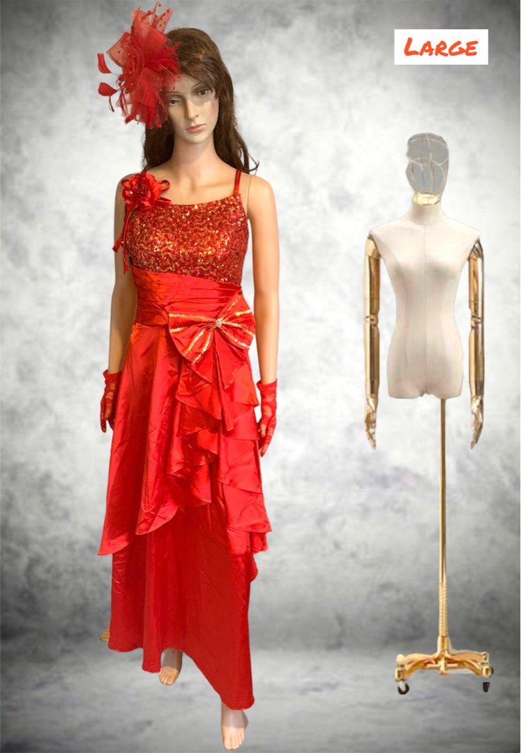 Red Gown/Ball Gown/Prom/Birthday Gown/Elegant long gown/Debu Gown ...