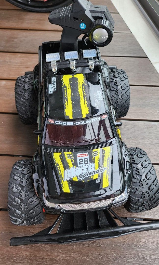 Remote control 4 wheels drive car, Hobbies & Toys, Toys & Games on ...