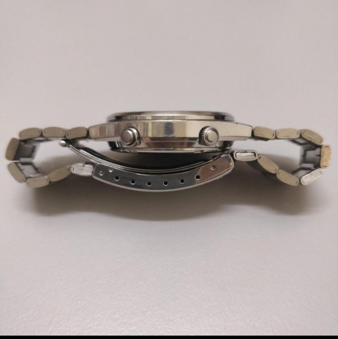 Seiko 7A38 7190 Vintage Quartz Chronograph, Luxury, Watches on Carousell