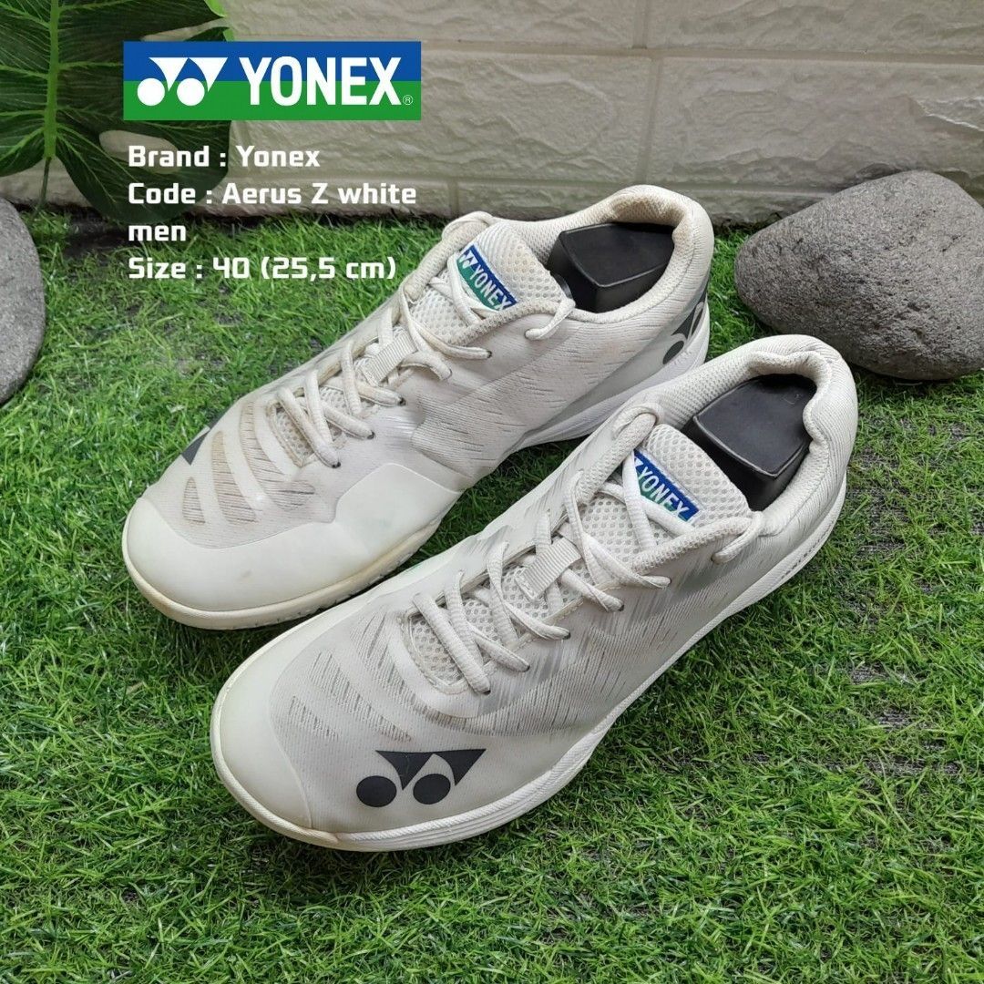 Sepatu Badminton Yonex Aerus Z white men Size 40, Fesyen Pria, Sepatu ...