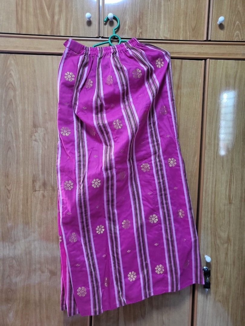Songket (Pink), Women's Fashion, Muslimah Fashion, Baju Kurung & sets ...